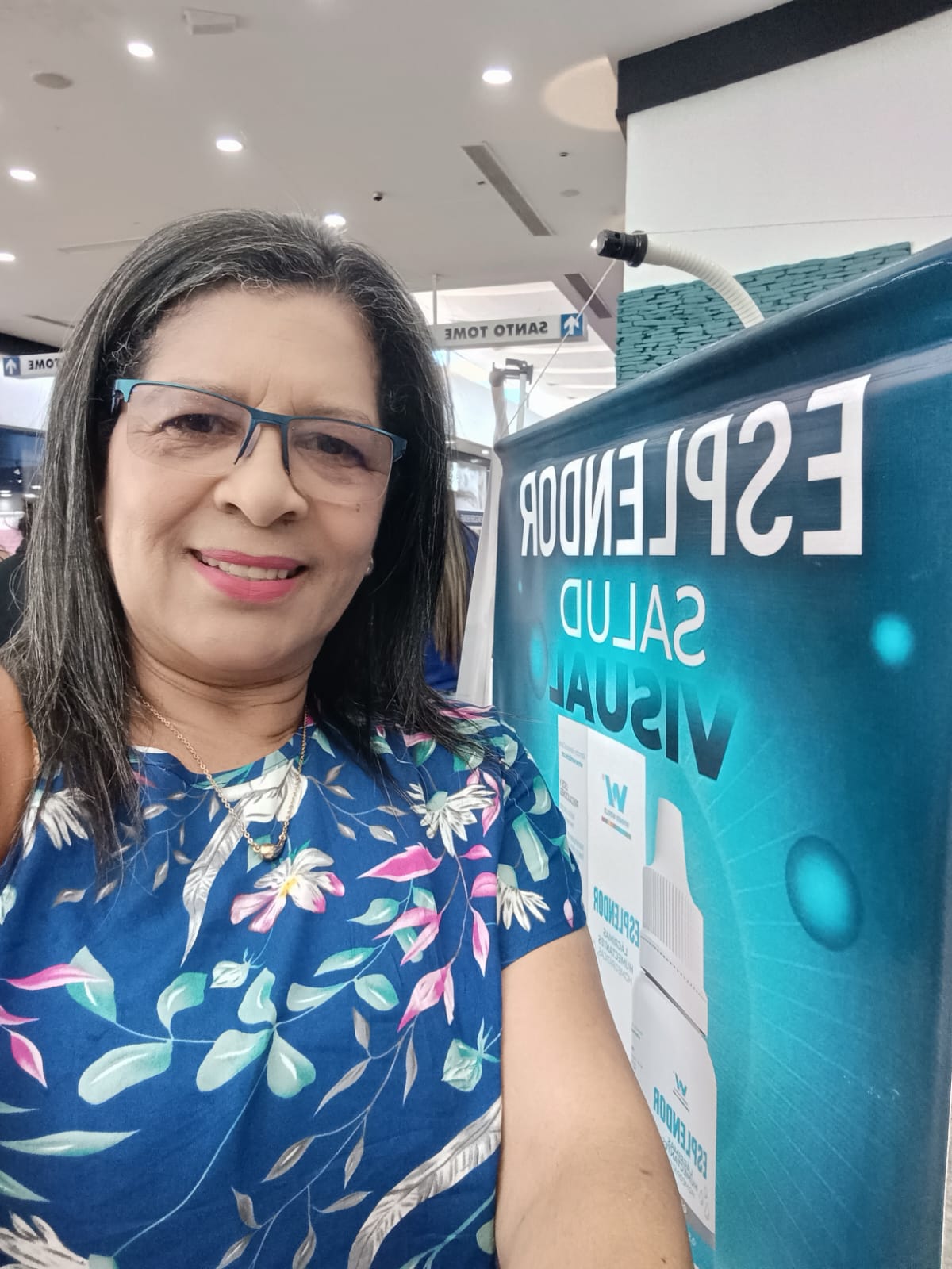 Index of /assets/images/users